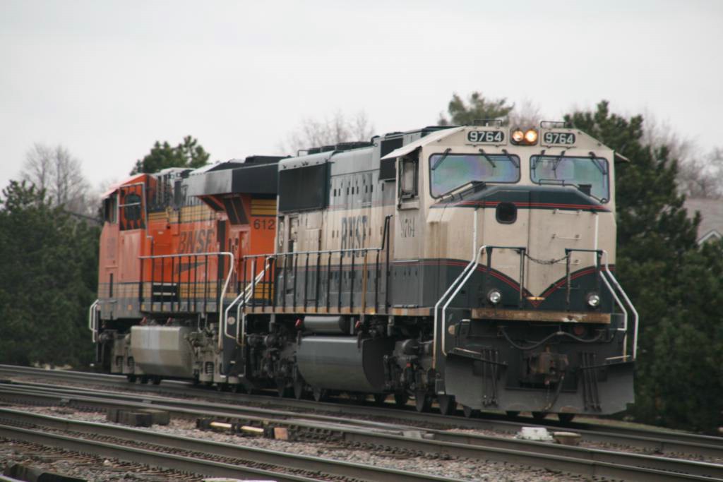 BNSF 9764